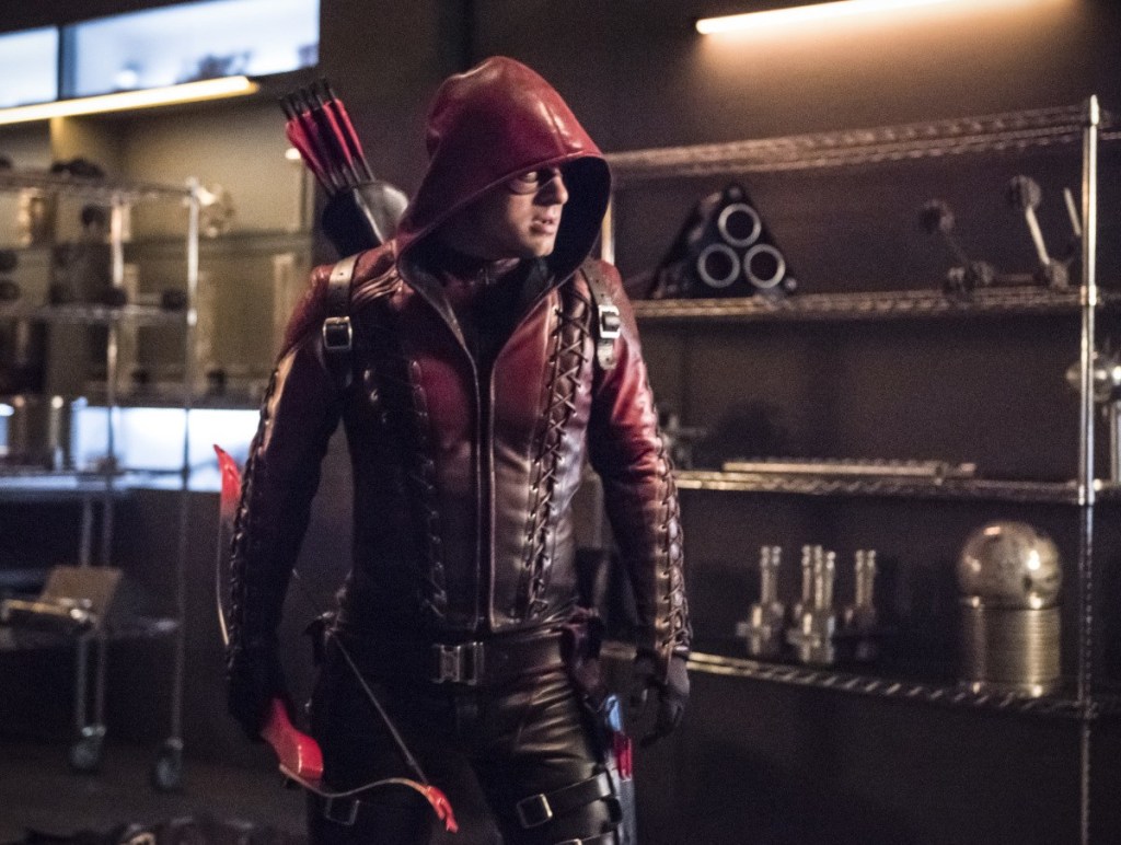 Arrow (7x20): Confessions - The Game of Nerds